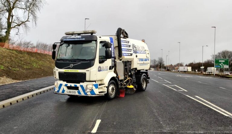 Grab Hire & Sweeper Hire in Yorkshire | RJC Plant Services